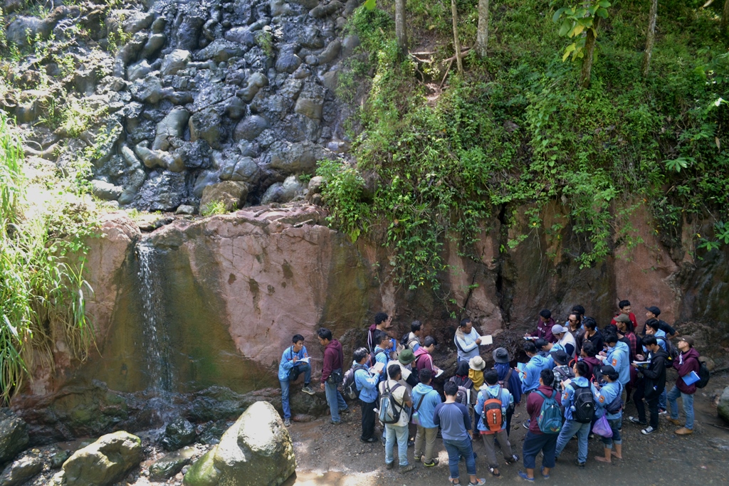 Legenda Situs Purba Watu Kelir, antara Mitos dan ‘Black Box ...